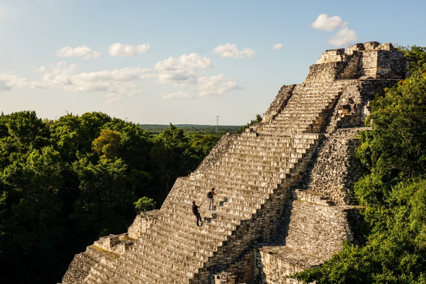 Climbing-a-Pyramid-in-Mexico-NBS | Mexperience